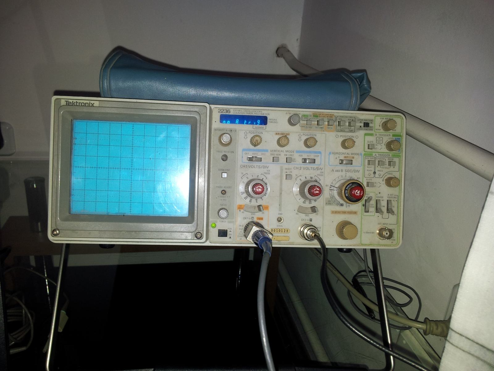 Tektronix 2236