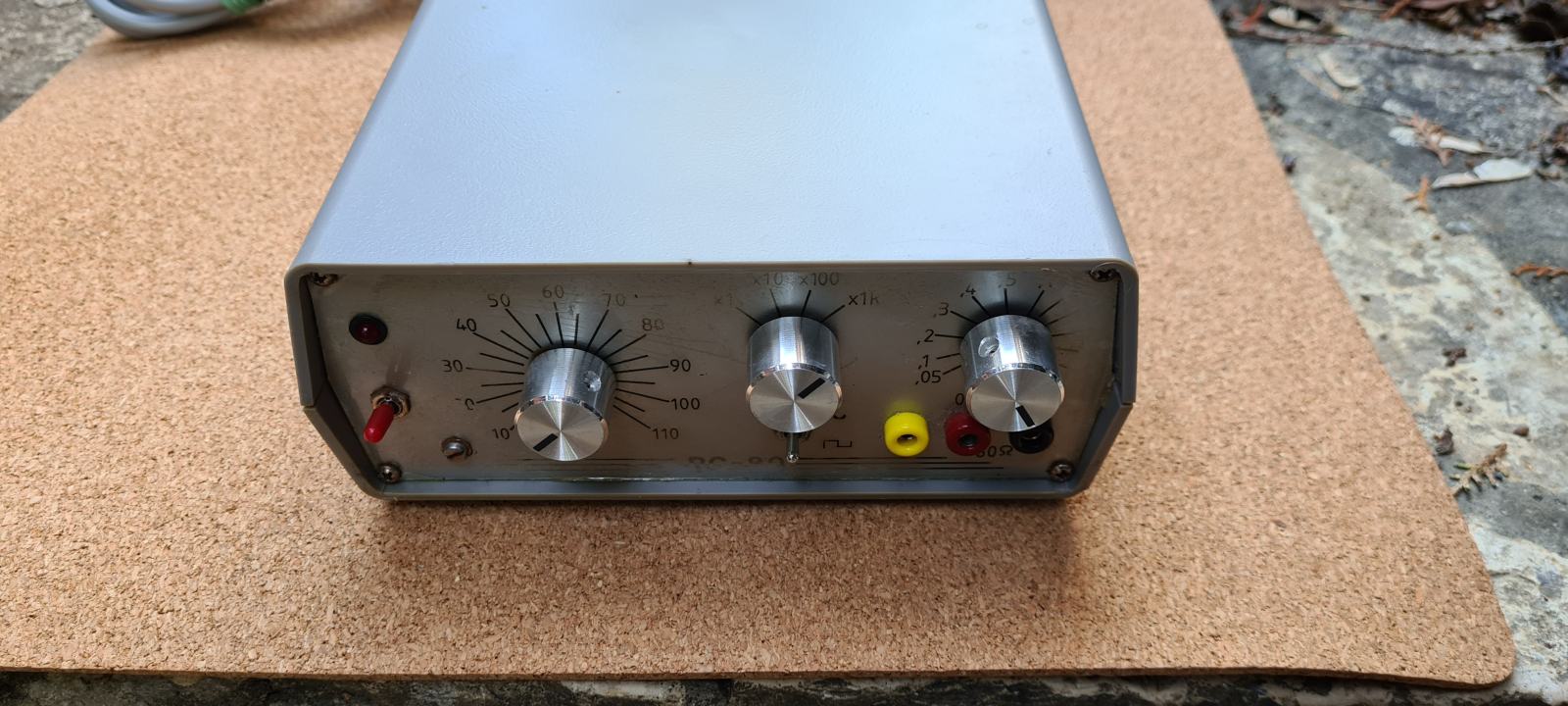 UNIMER TON GENERATOR 20Hz - 100 KHz