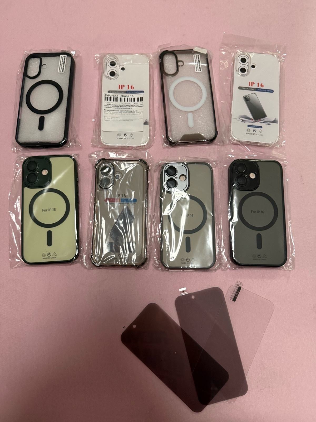 8 maski za iphone 16 + 2 kaljena stakla