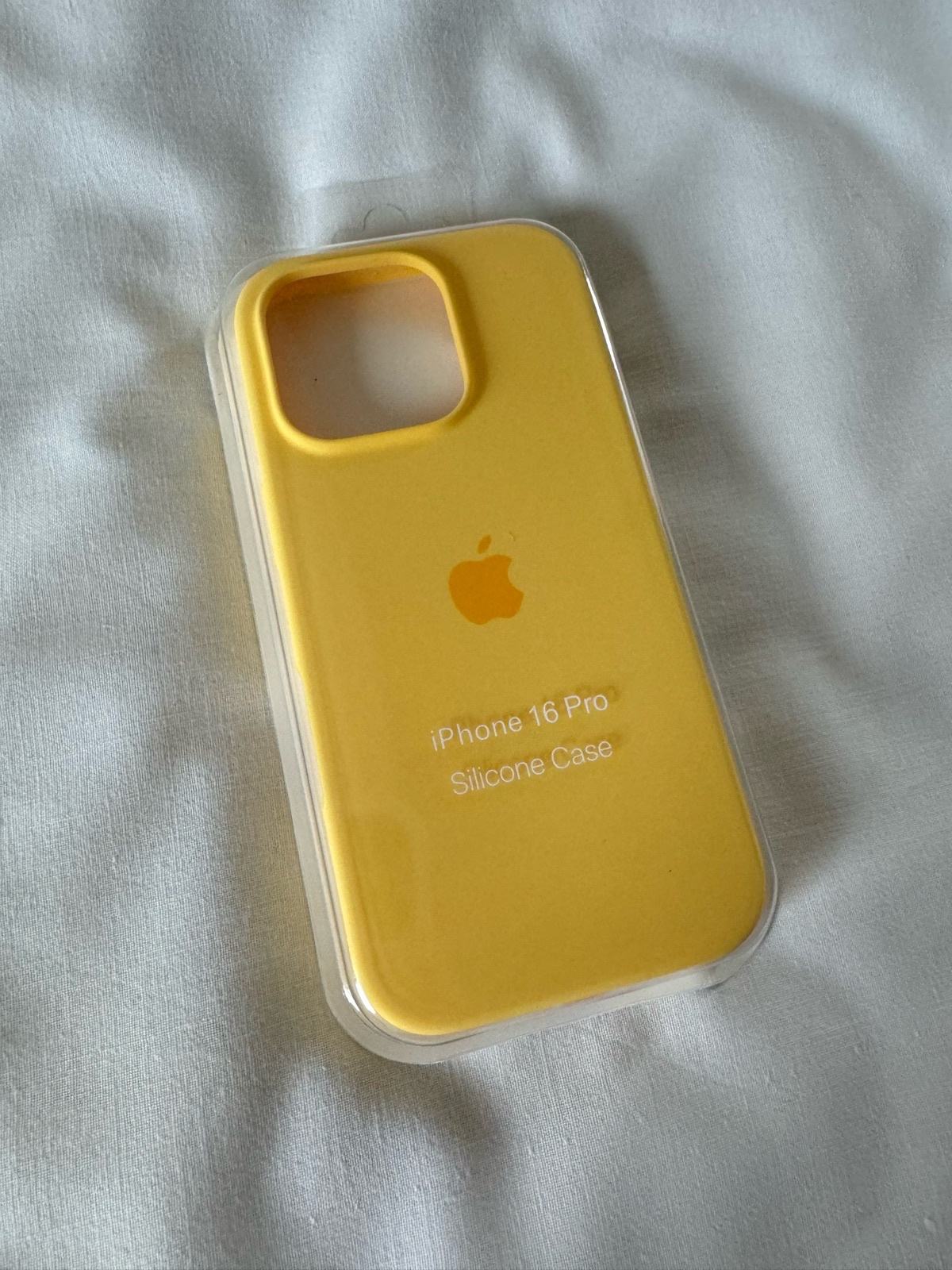 Maskica za iPhone 16 Pro zute boje