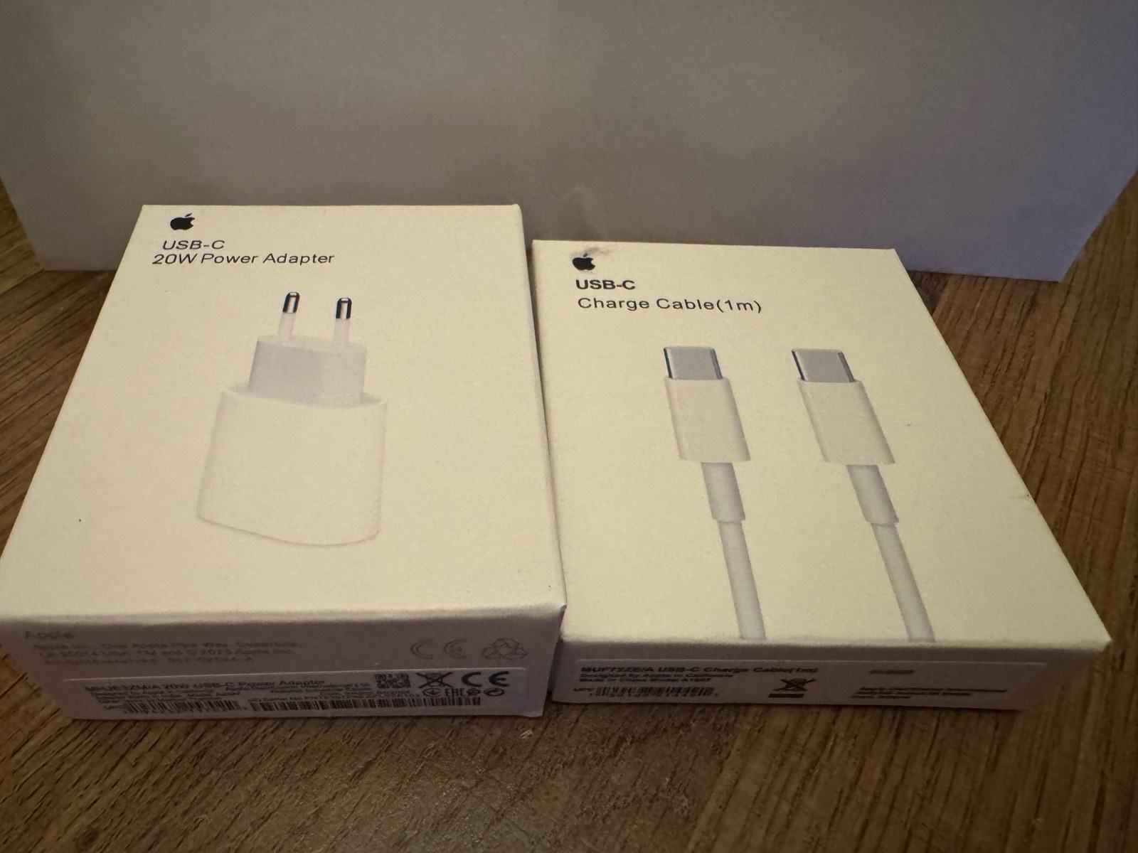 Apple 20w punjač + kabel usb-c