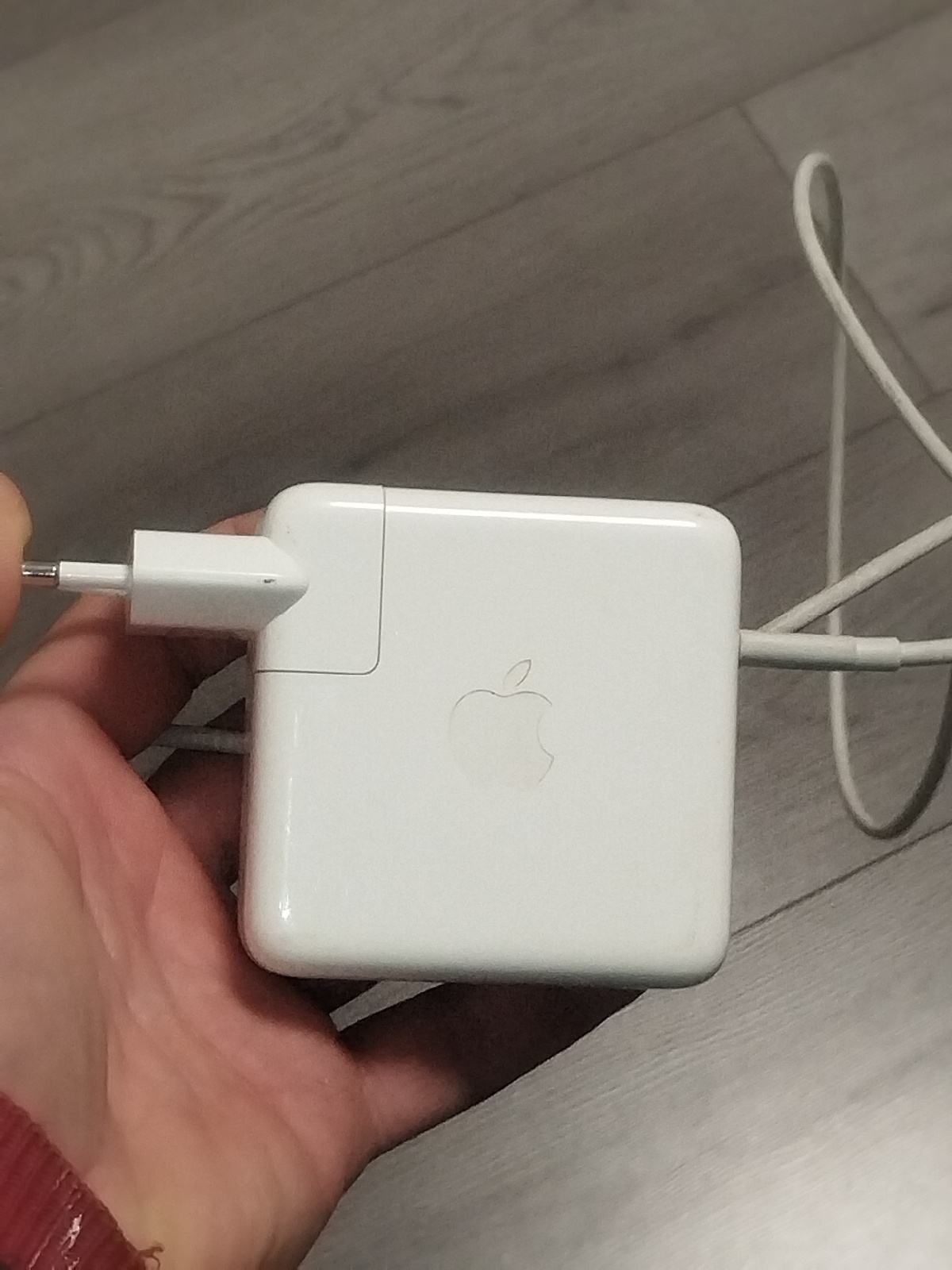 Punjač Apple USB-C Adapter ISPRAVAN