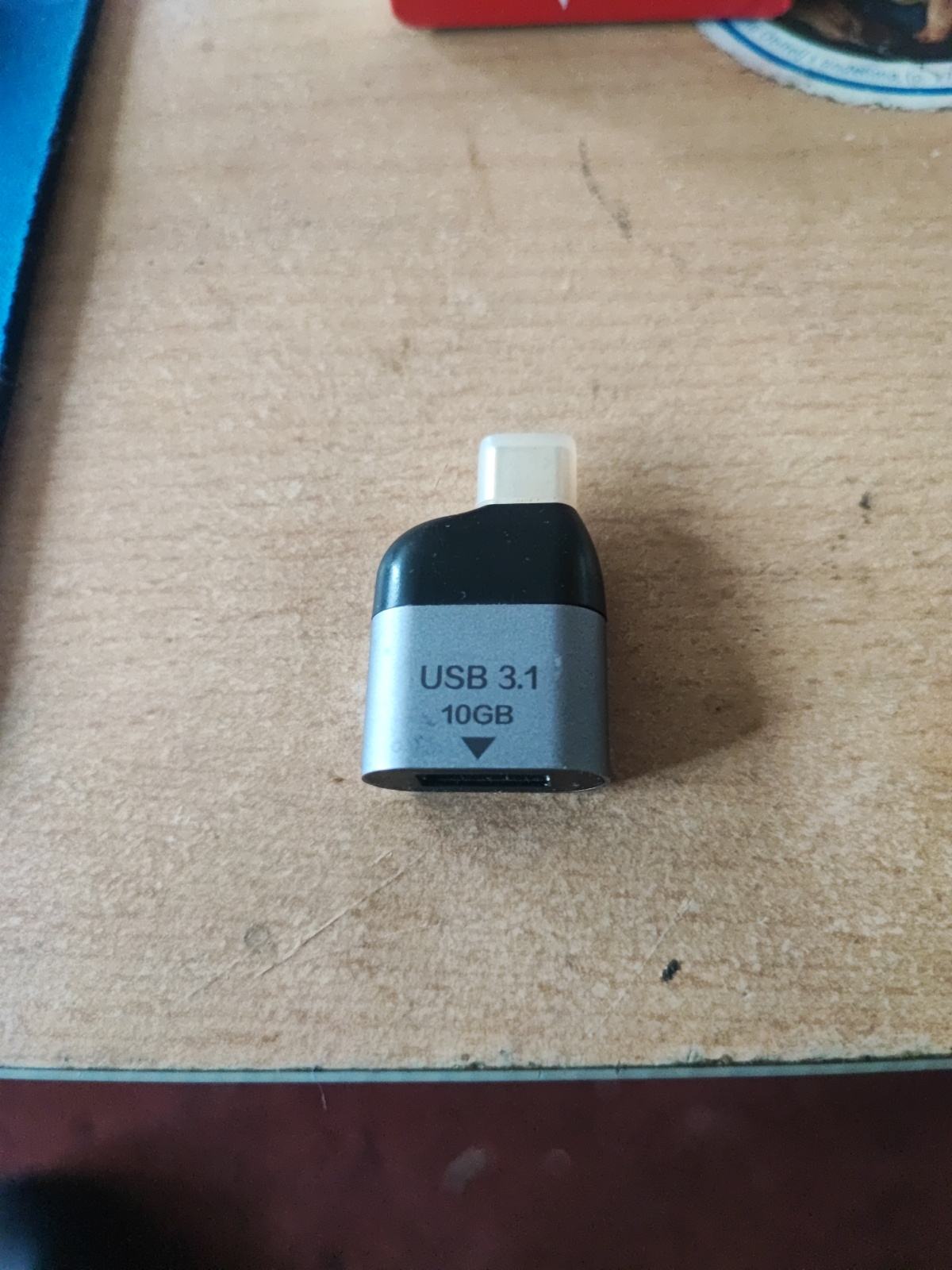 usb c čitač ostalih usb.ova za mobitel i laptop