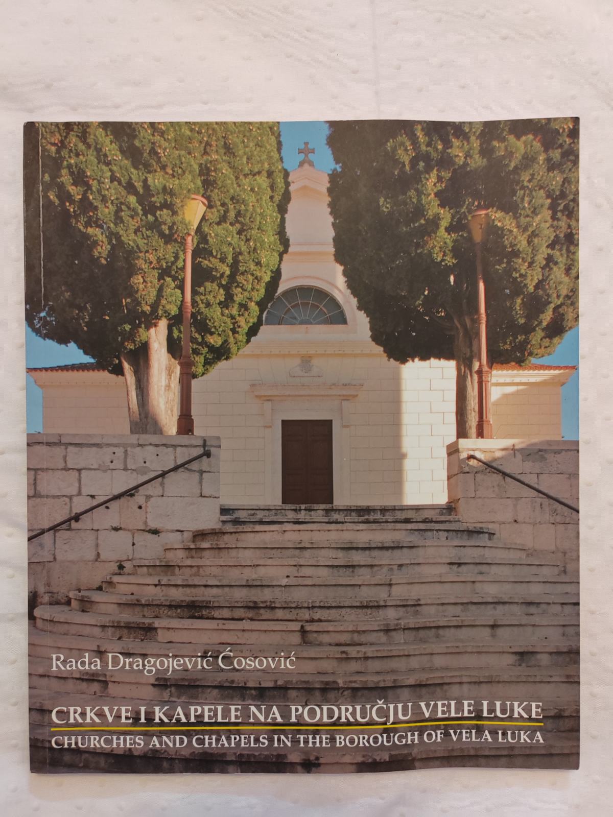 Crkve i kapele na području Vele Luke