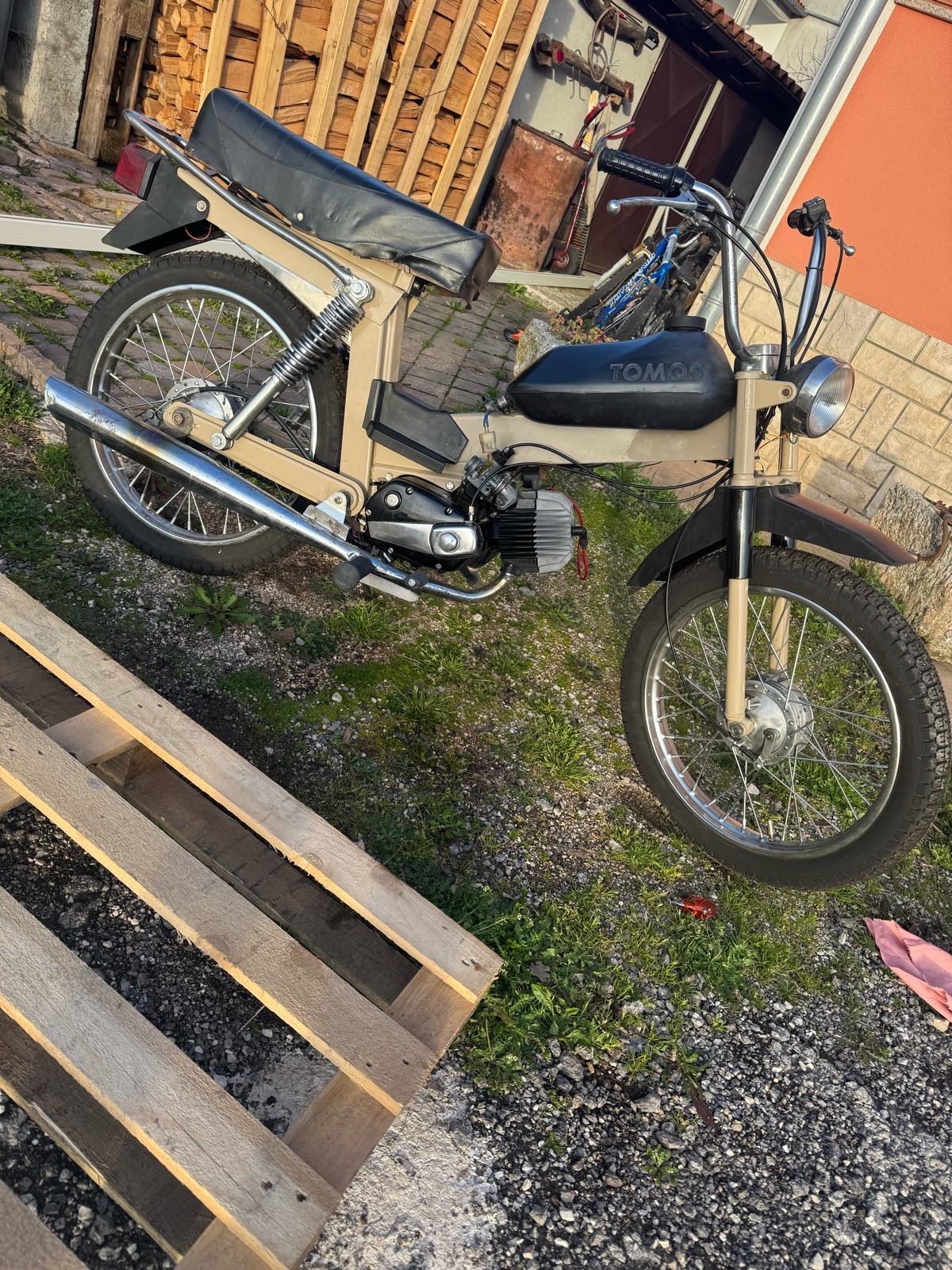 Tomos Apn 6/15SL Papiri uredni, 1984 god.