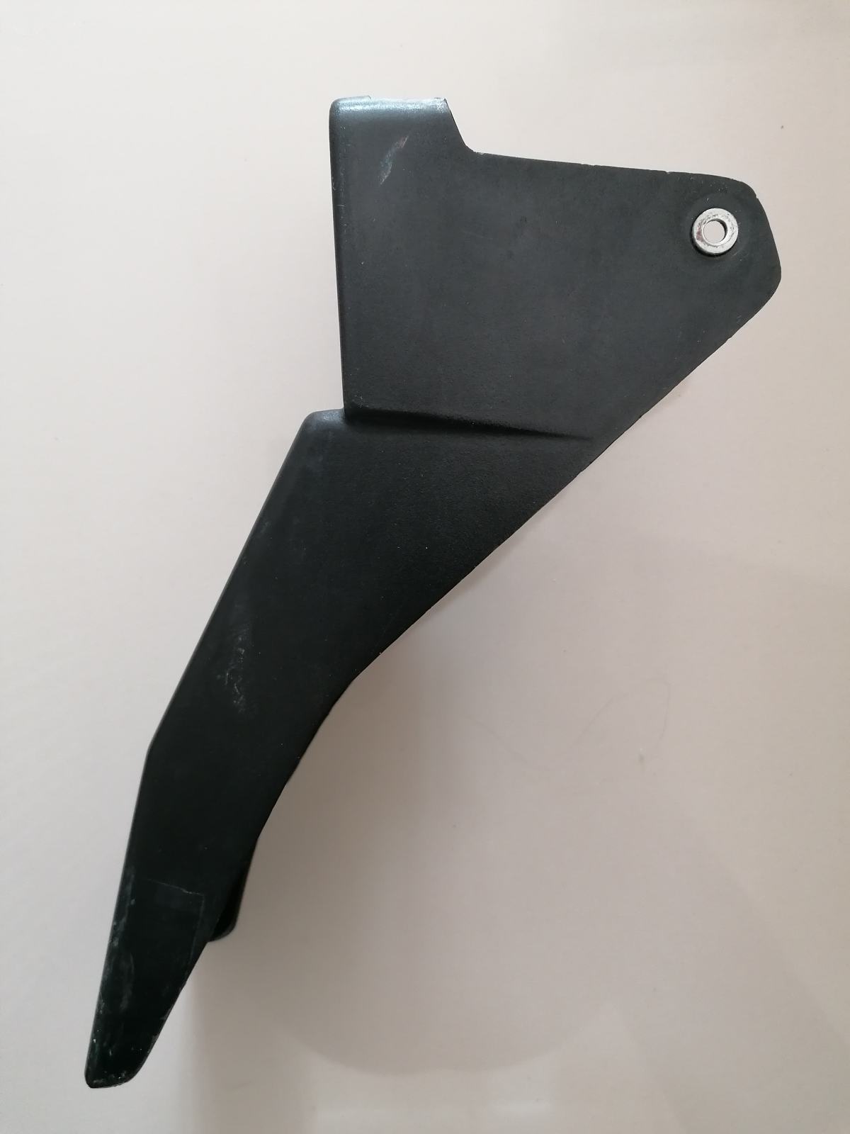 Original zadnji blatobran za TOMOS APN 6 iz 1982. god., za tablicu