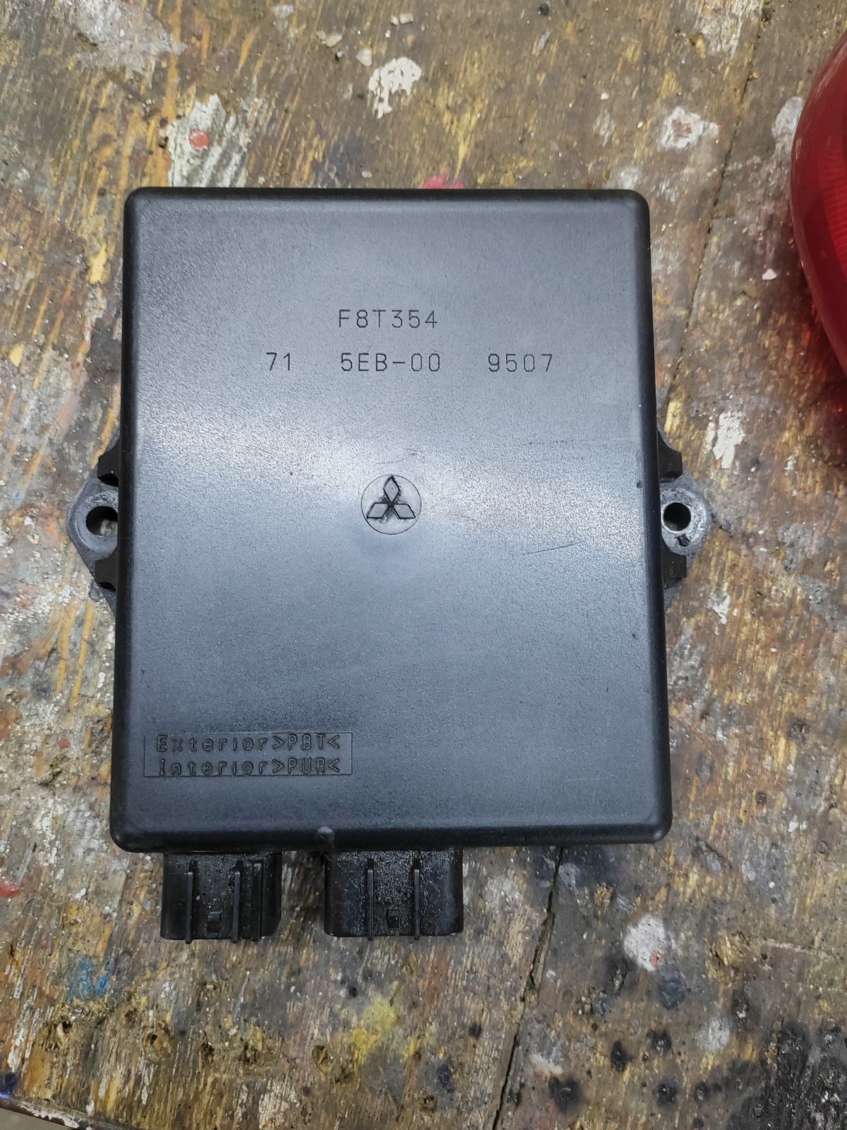 yamaha r6 kompjuter ecu cdi elektrinika struja