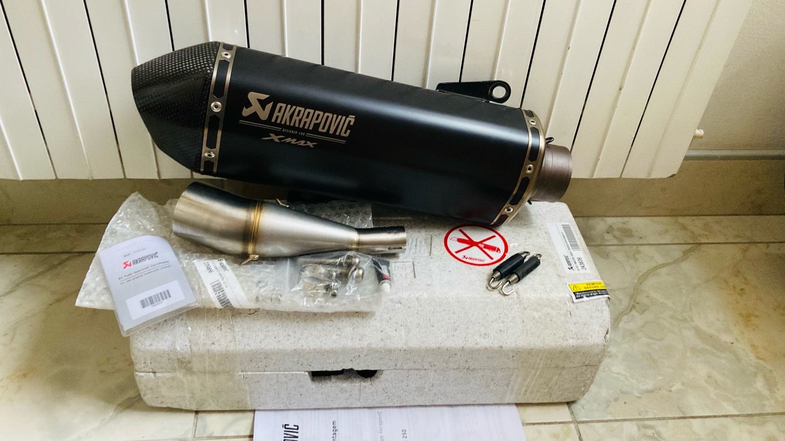 AKRAPOVIC YAMAHA X MAX 250