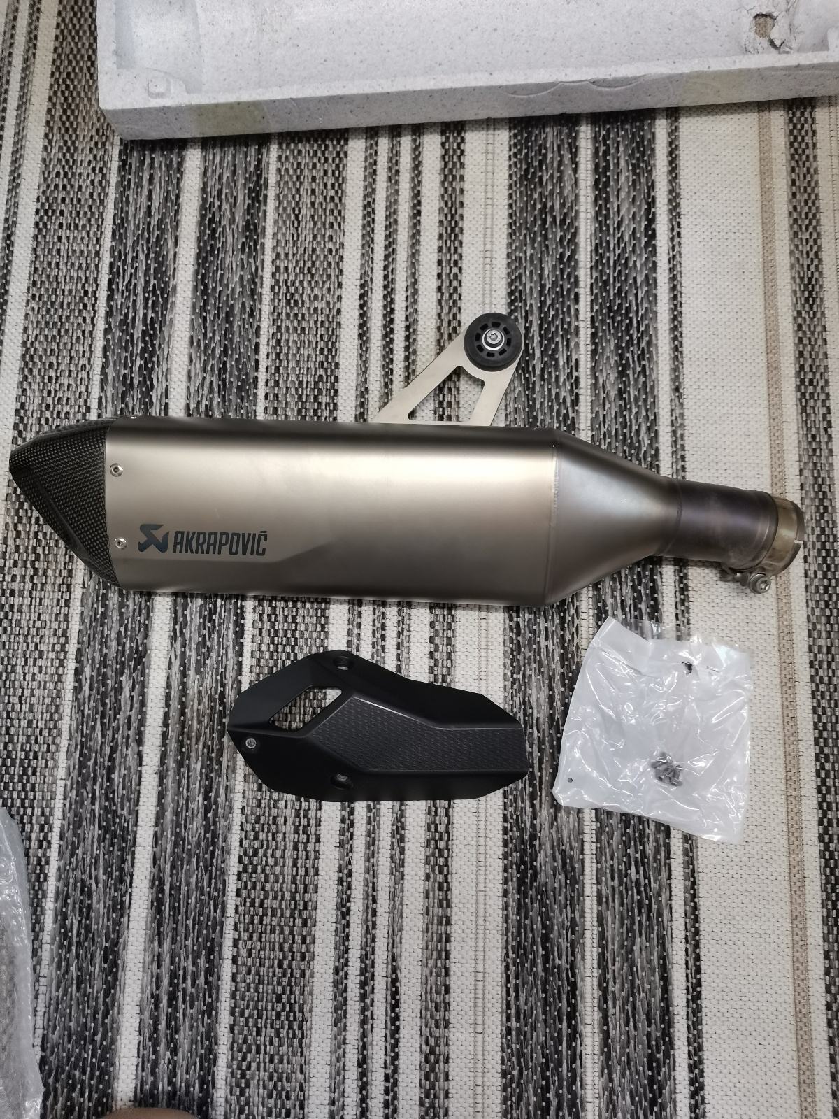 Auspuh Akrapović za Bmw s 1000 xr 2023