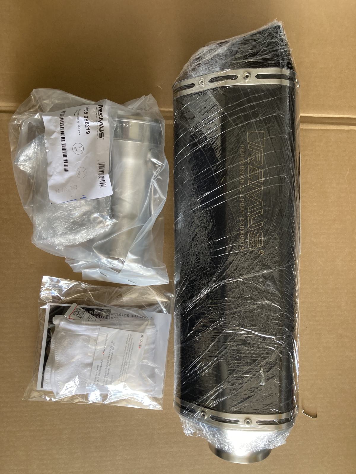 Auspuh Remus Black Hawk Slip On za BMW R1250 R/RS