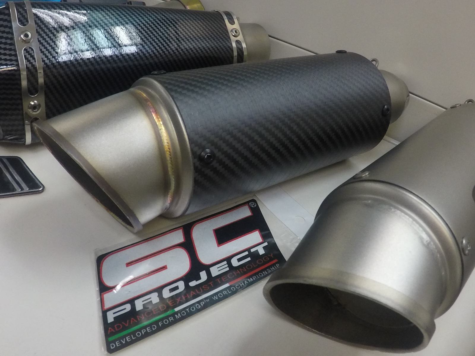 Moto auspuh top Replika SC Project