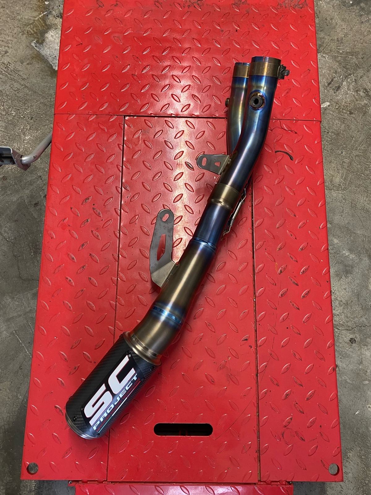 SC Project CRT Yamaha R1 MT10