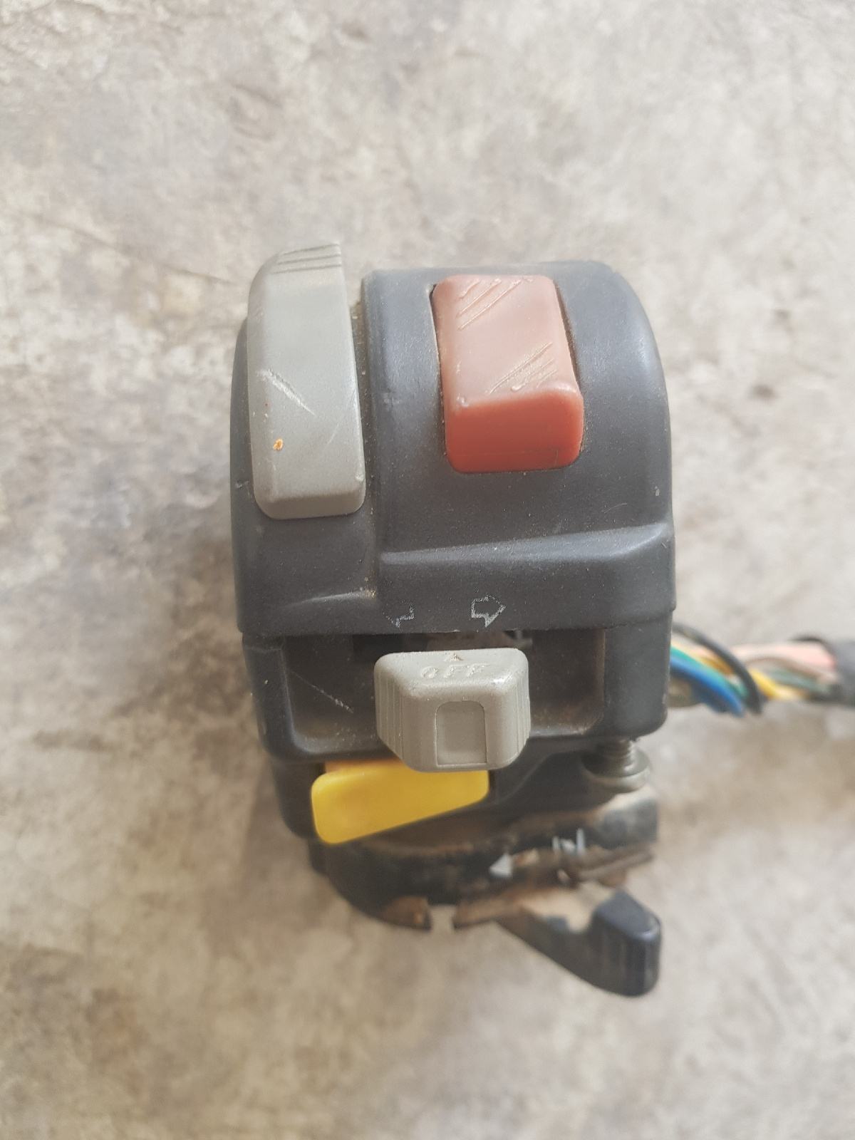 Access Apollo 50 / 250 /300..ccm prekidač žmigavac,svijetla,sirena,čok