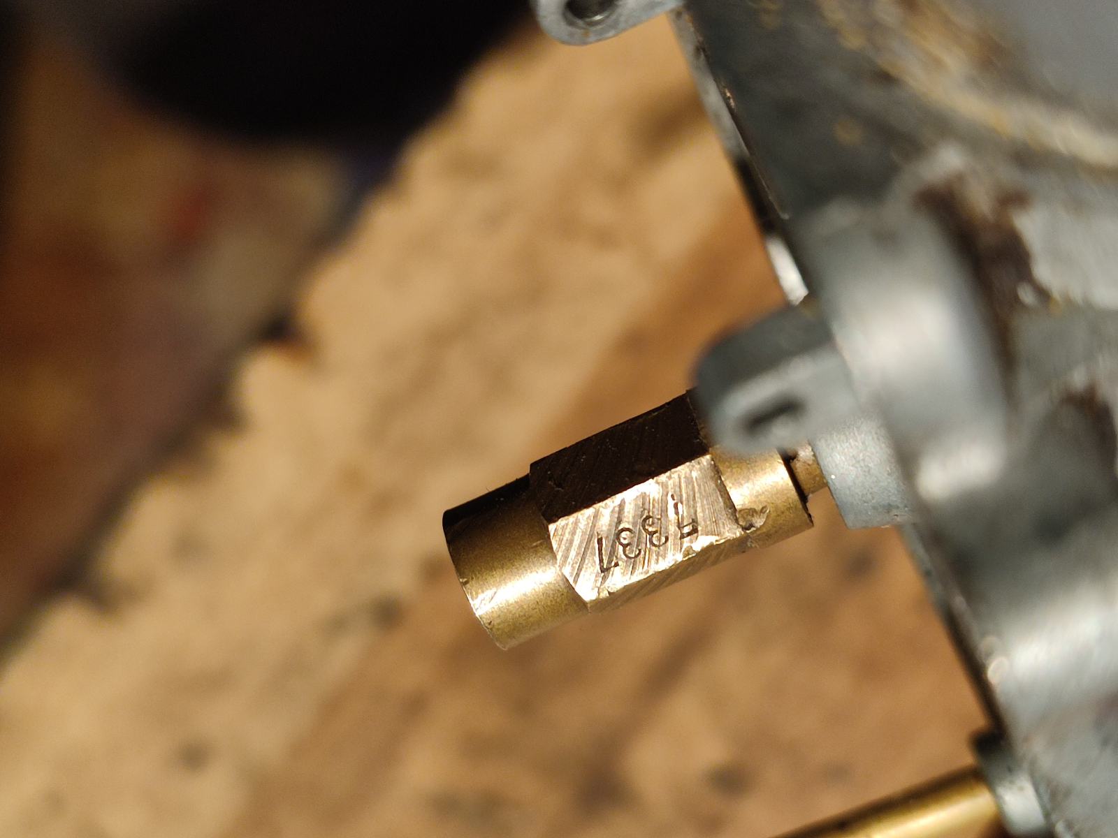 Bing 18 i 21 Tomos dijelovi