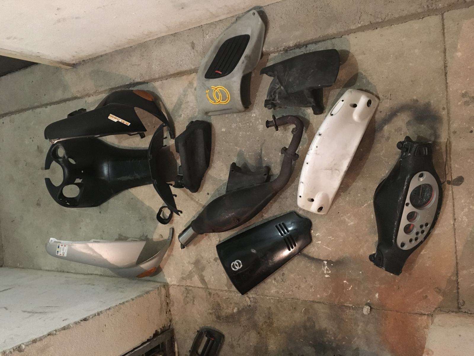 Plastike Gilera Runner stari model