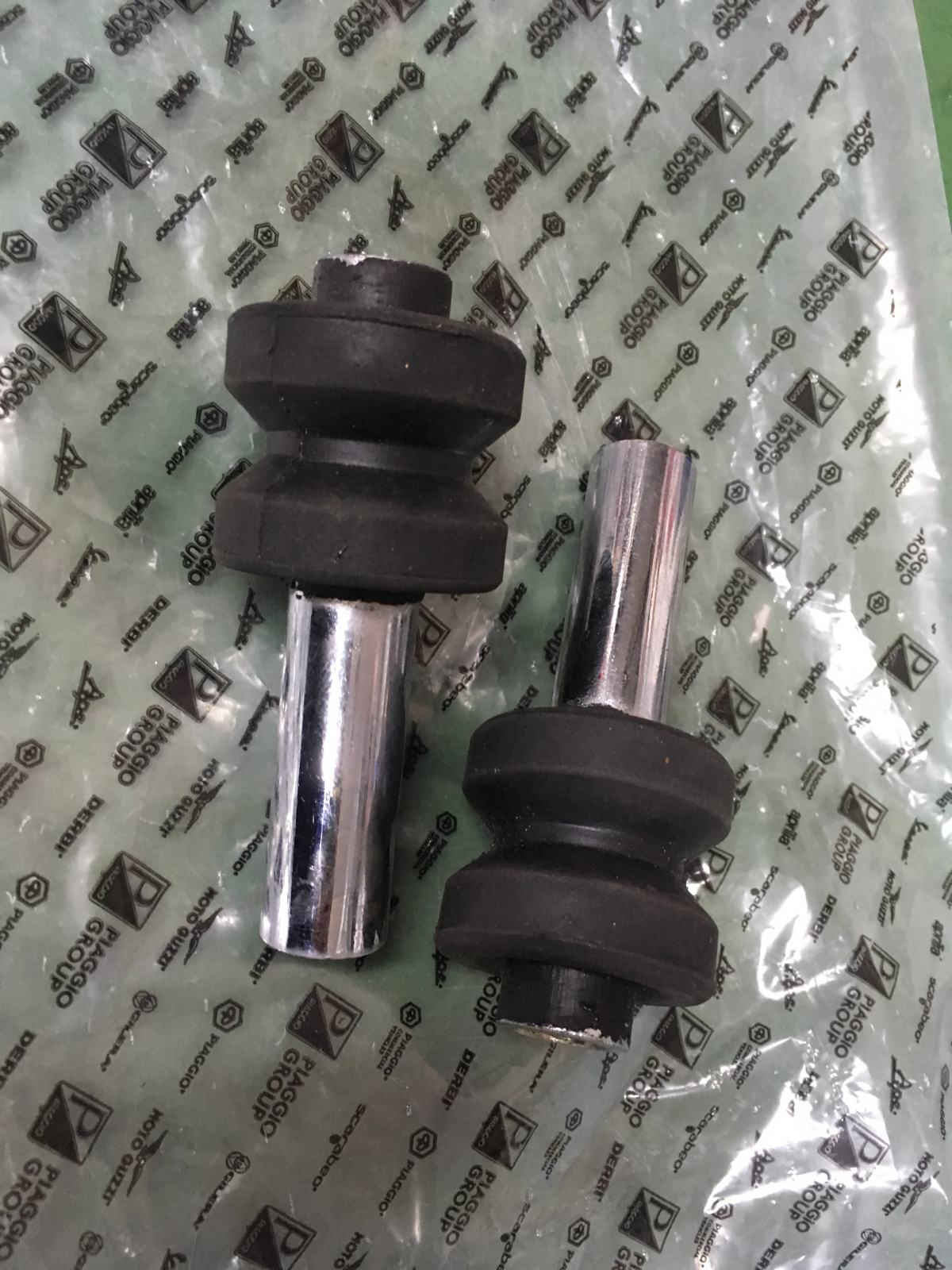 Selen blok, Silent block, nosač motora Vespa PX 200 (par)