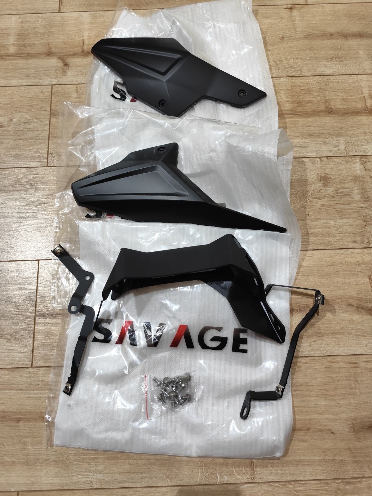 Univerzalna ralica za motor