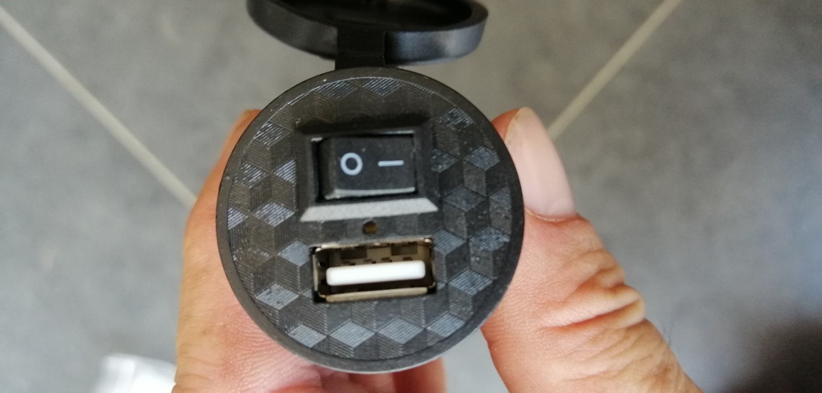 USB UTIČNICA 12 V