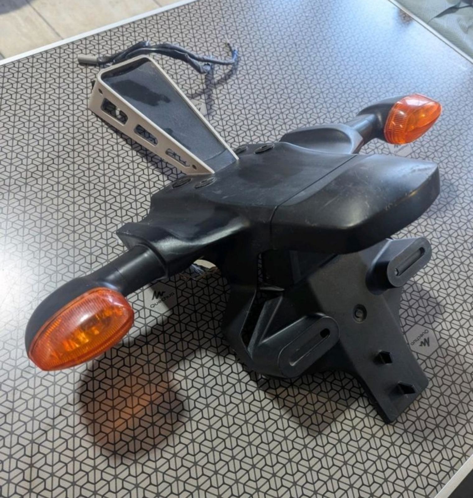 Yamaha R6 RJ15 original nosač tablice