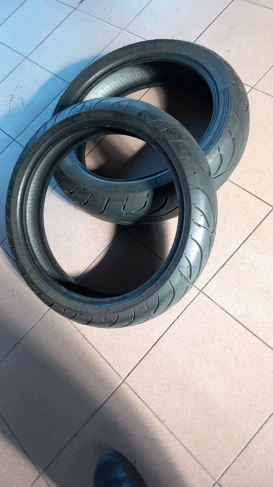 Moto gume Dunlop Roadsmart3 120 i 160 -17 u pola cijene