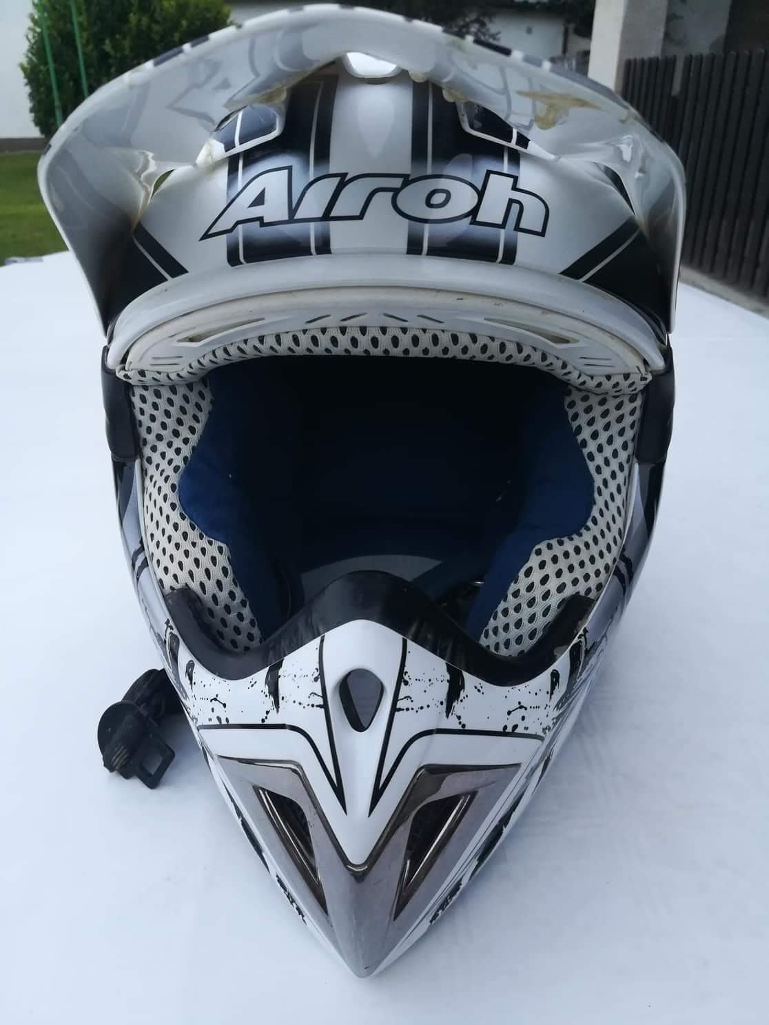 Motocross kaciga airoh