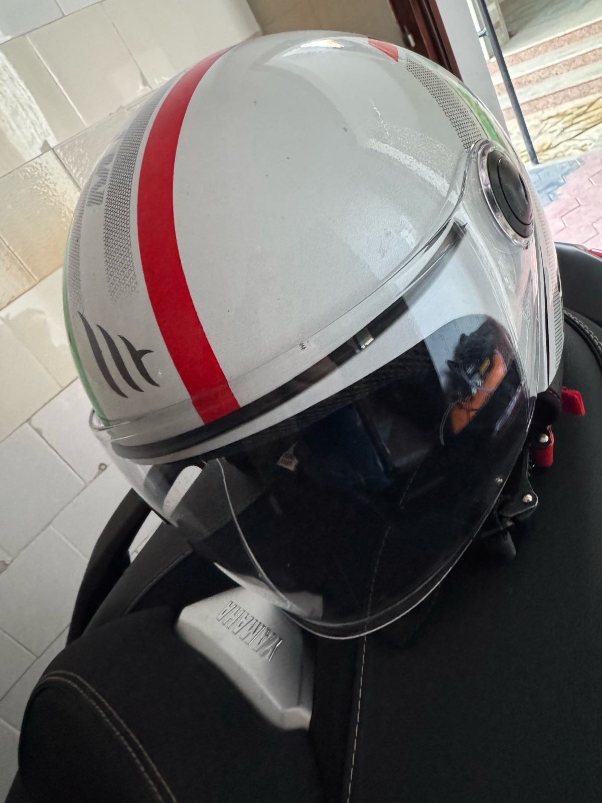 Moto kaciga MT HELMES