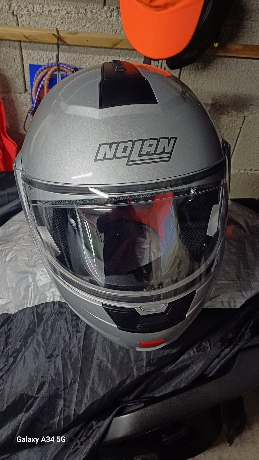 Nolan moto kaciga