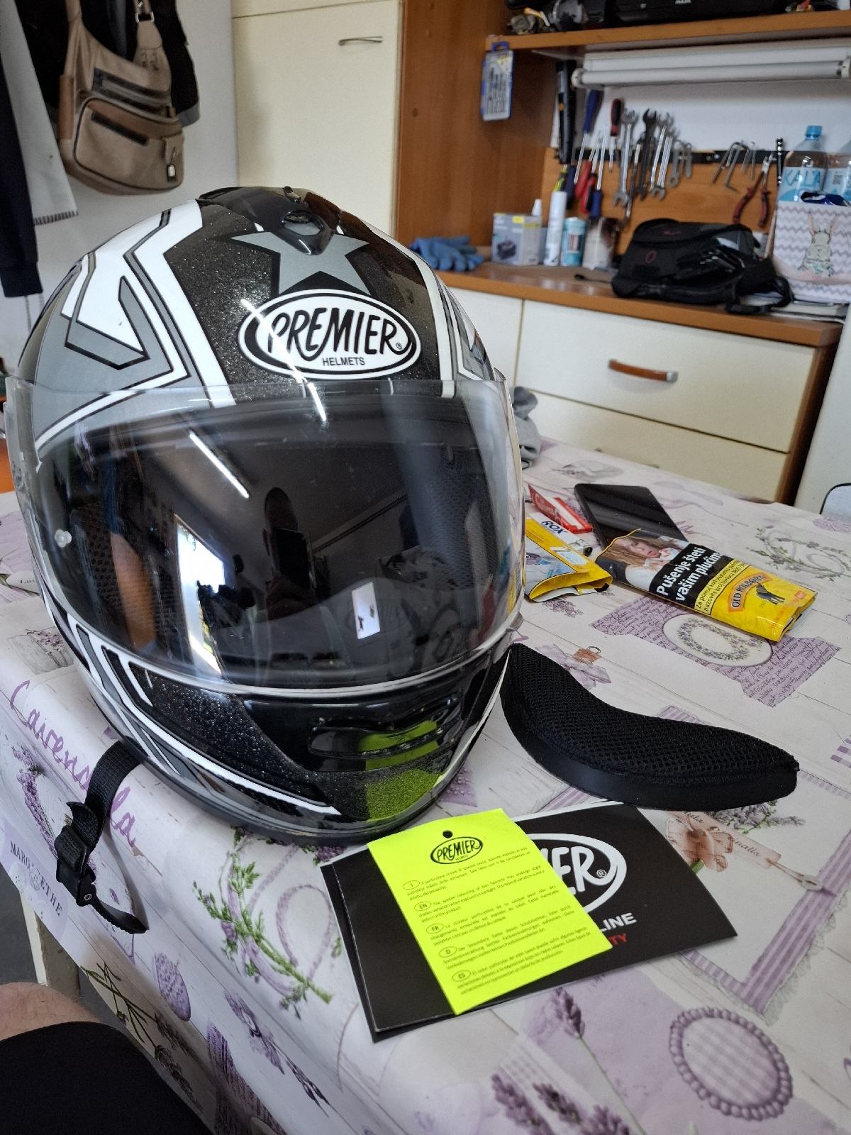 Premier moto kaciga S velicine