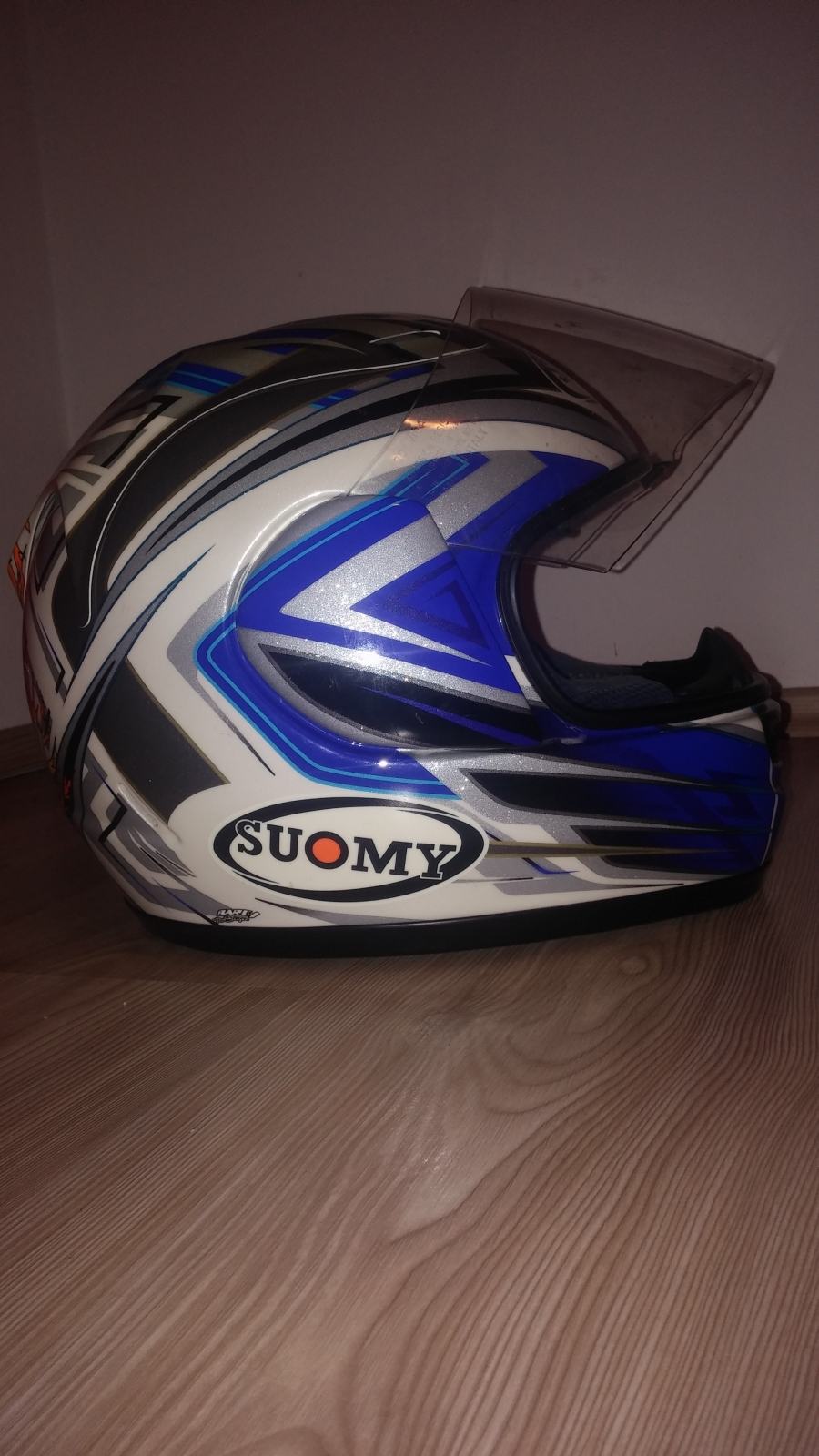Suomy kaciga Bargy Design *** POVOLJNO *** zamjena za biciklu