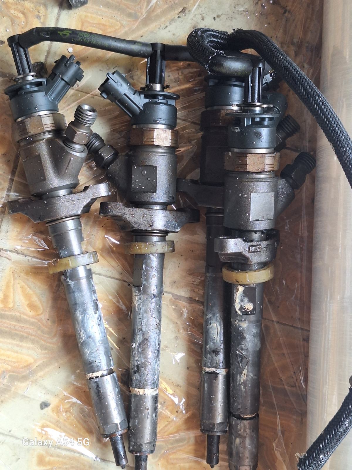 1.6hdi injektori 0445110353