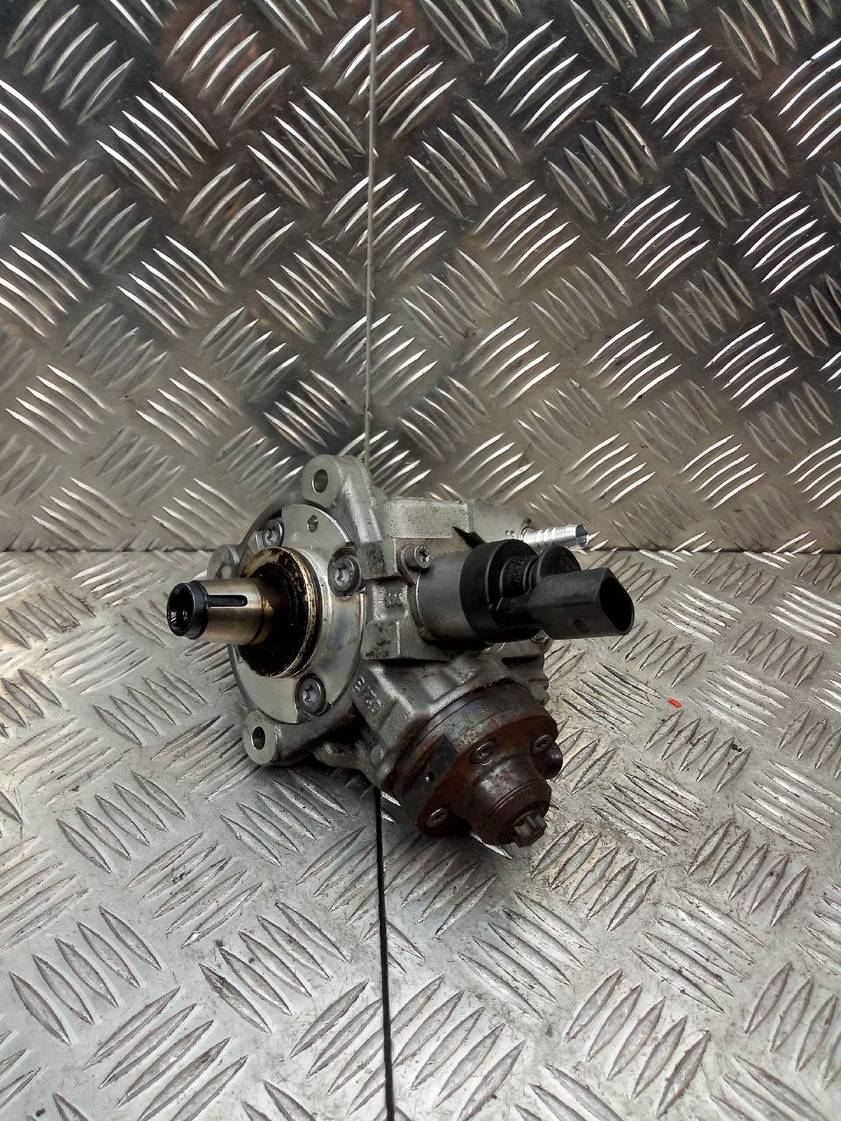 BMW 1 3 E81 E87 E90 E91 X3 2.0 D VISOKOTLAČNA BOSCH PUMPA 0445010506