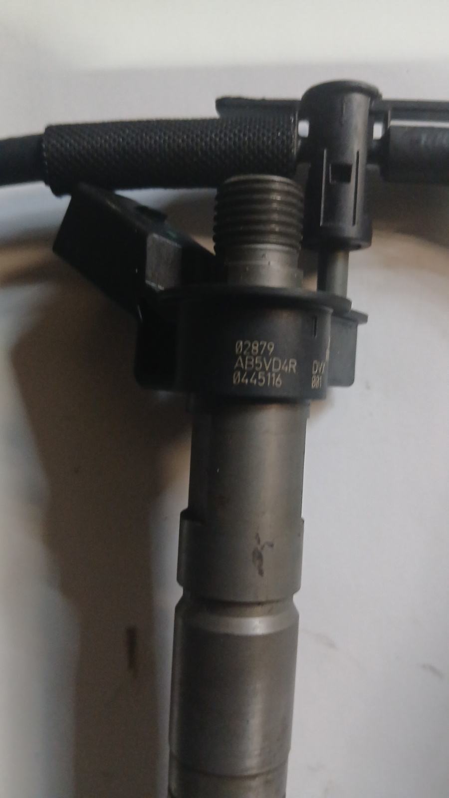 Bmw n47 injektori bosch.0445116001 BOSCH 0986435363 BOSCH 13537797877