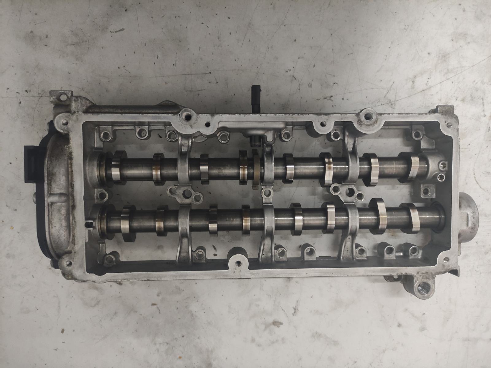 Bregaste osovine 04L103292F (1.6 - 2.0 Audi - VW - Seat - Škoda)