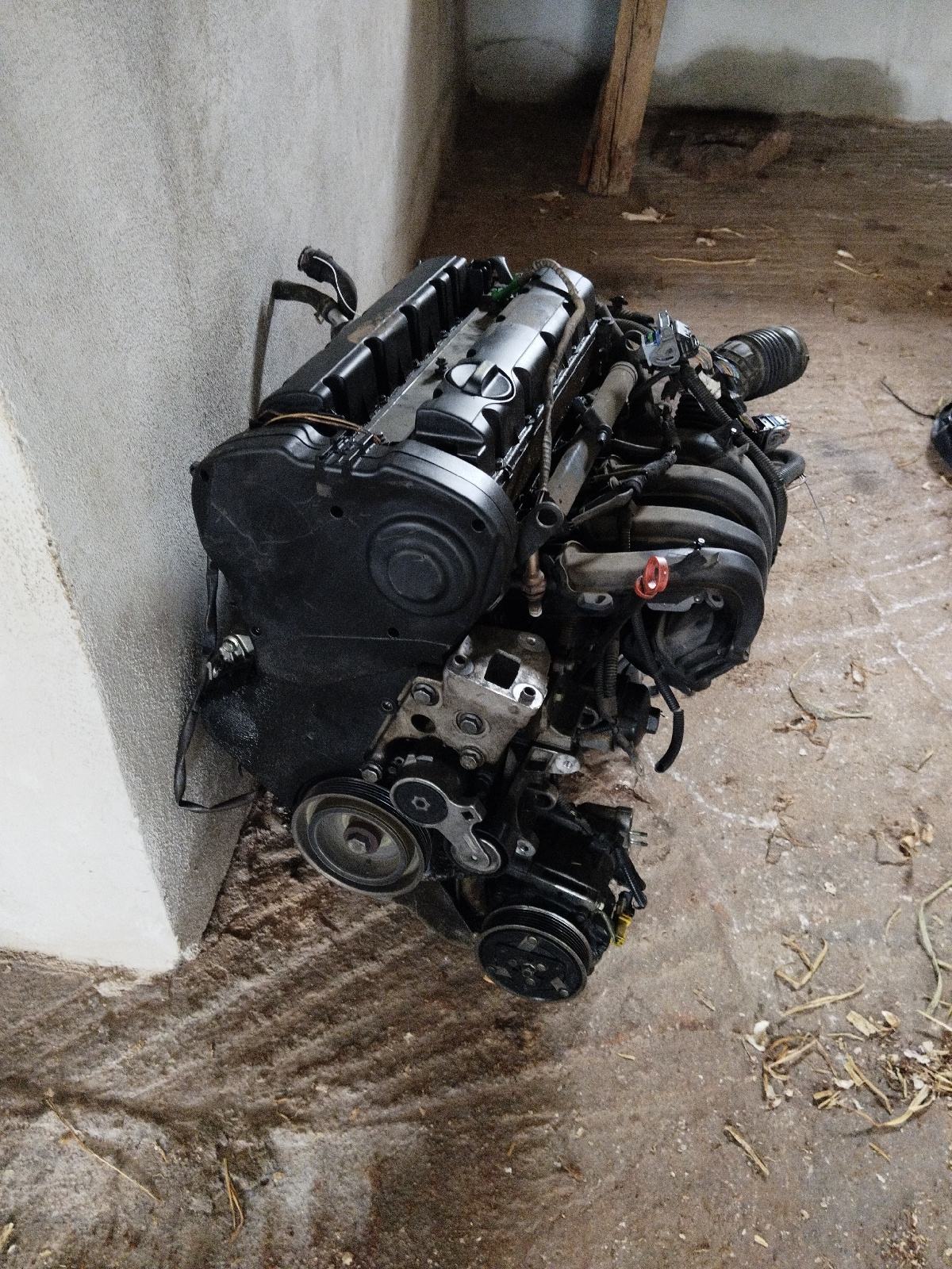 Citroen C5 2.0i 16v 103 kW motor