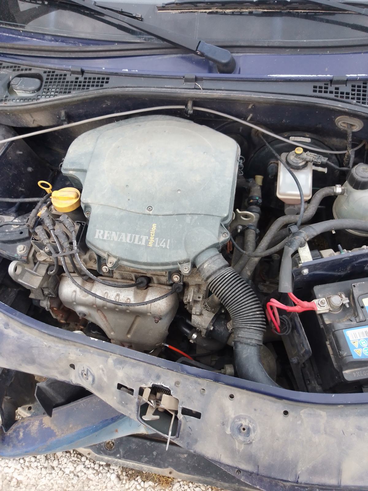 Dacia logan 1.4 mpi motor 2006god.