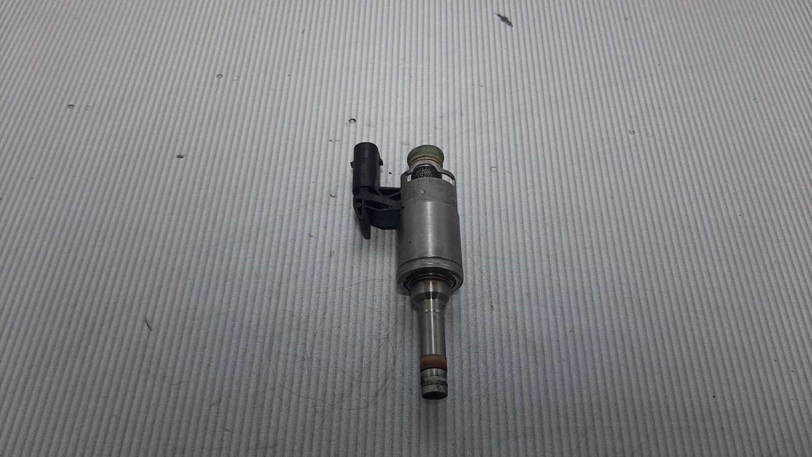 DIZNA VW POLO > 14-17 04E133036A