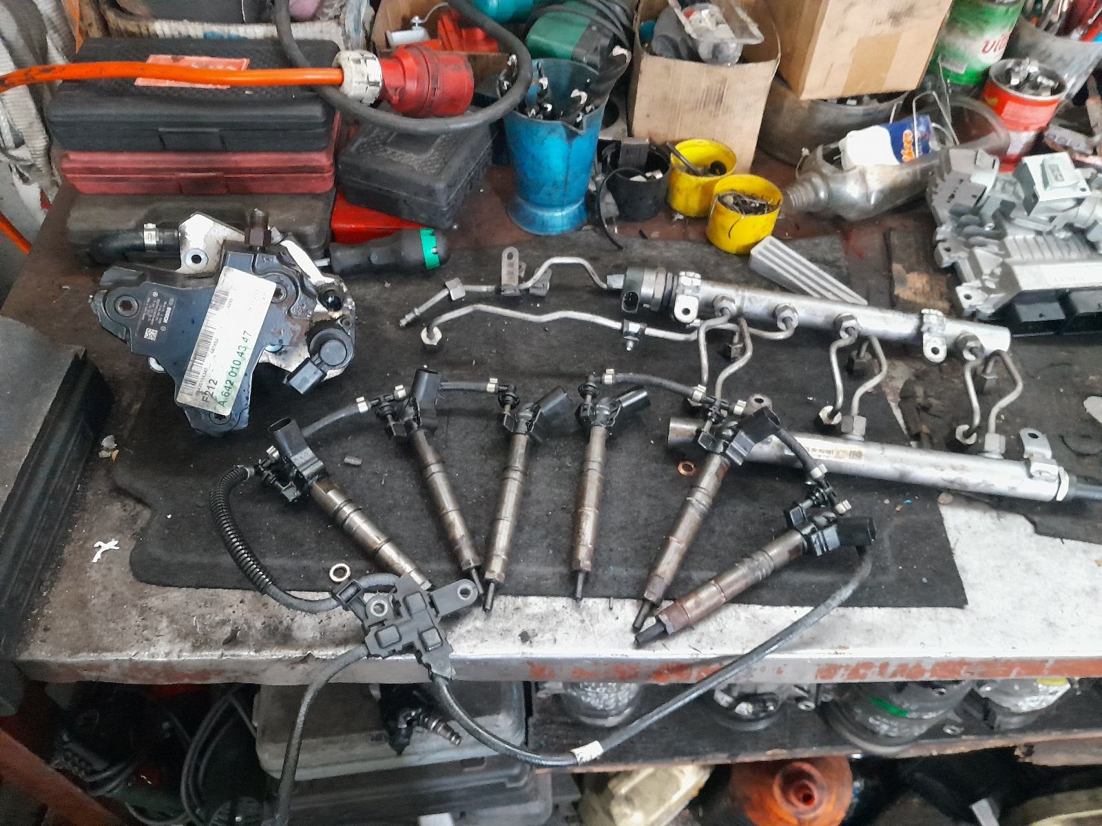 DIZNE MERCEDES W212 / INJEKTORI MERCEDES / A6420701187 / 0445116026