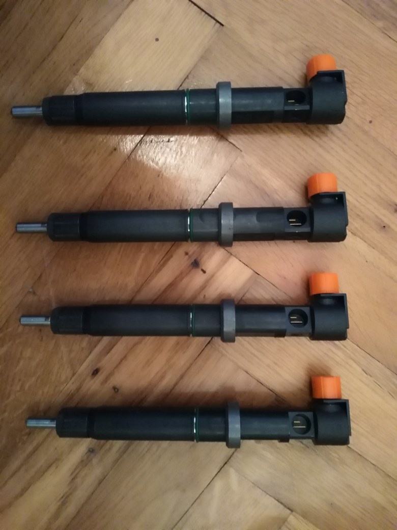 NOVE DIZNE ORIGINAL MERCEDES GLK C E KLASE CLS A6510702787