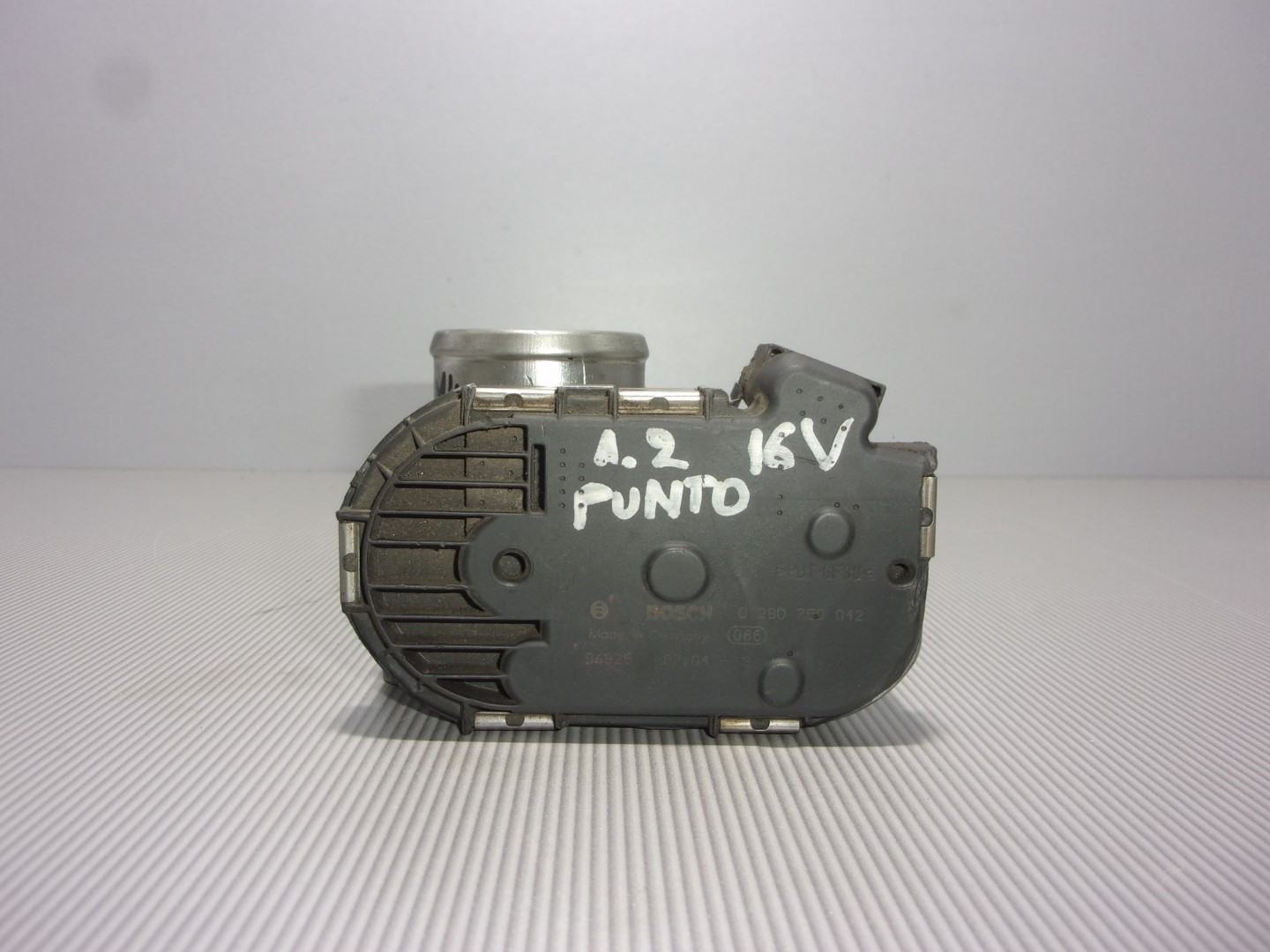 DOZER KLAPNA VW BEETLE > 05-10 0280750042