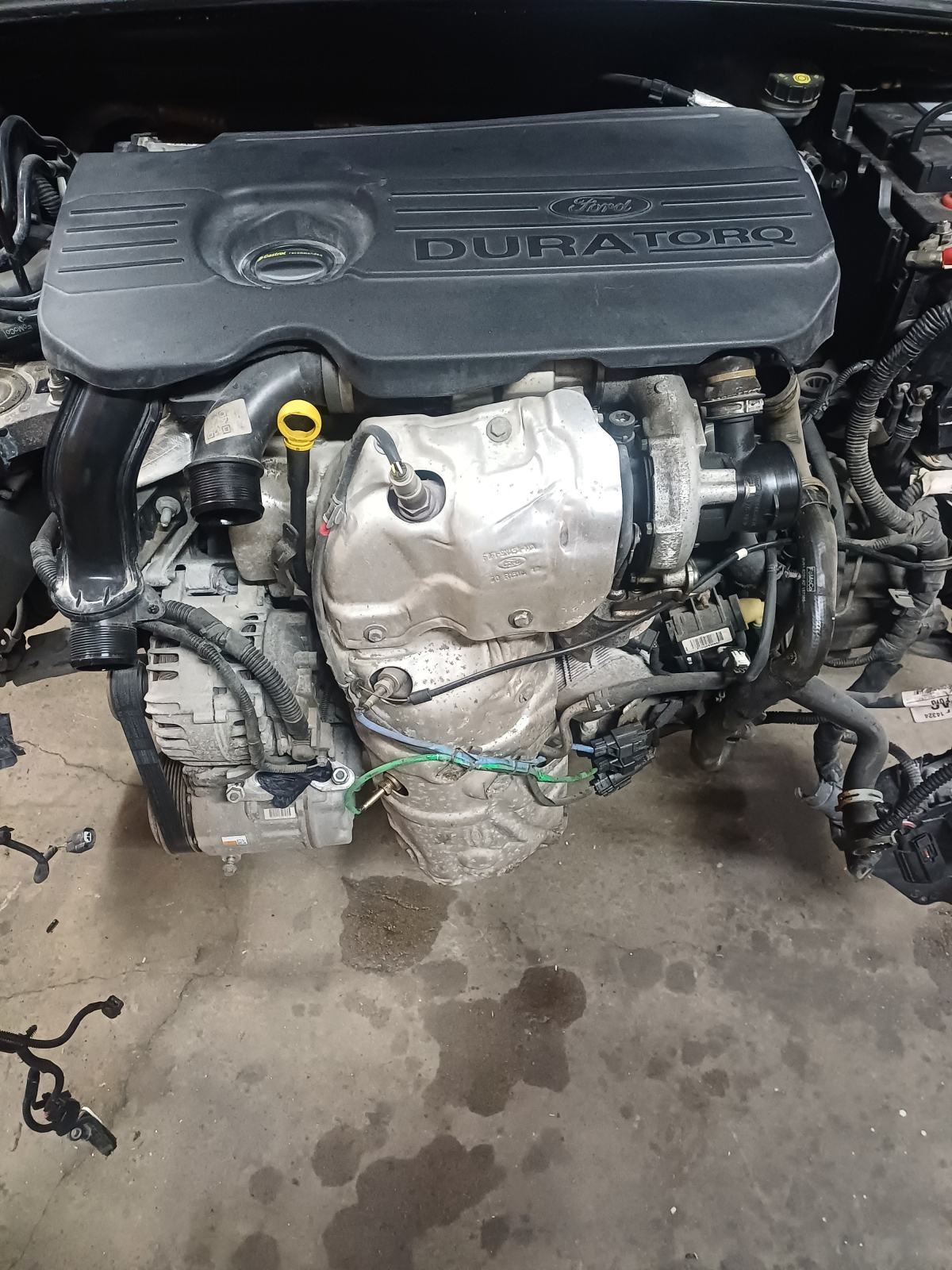 Ford motor 1.5 tdci 88 kw turbina.injektori .kompreso.alanser..egr