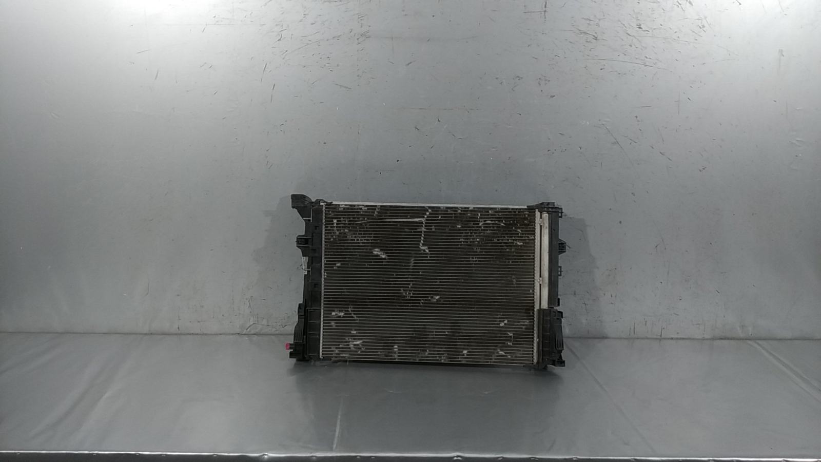 HLADNJAK VODE MERCEDES A KLASA (W176) > 15-18 A2465001203