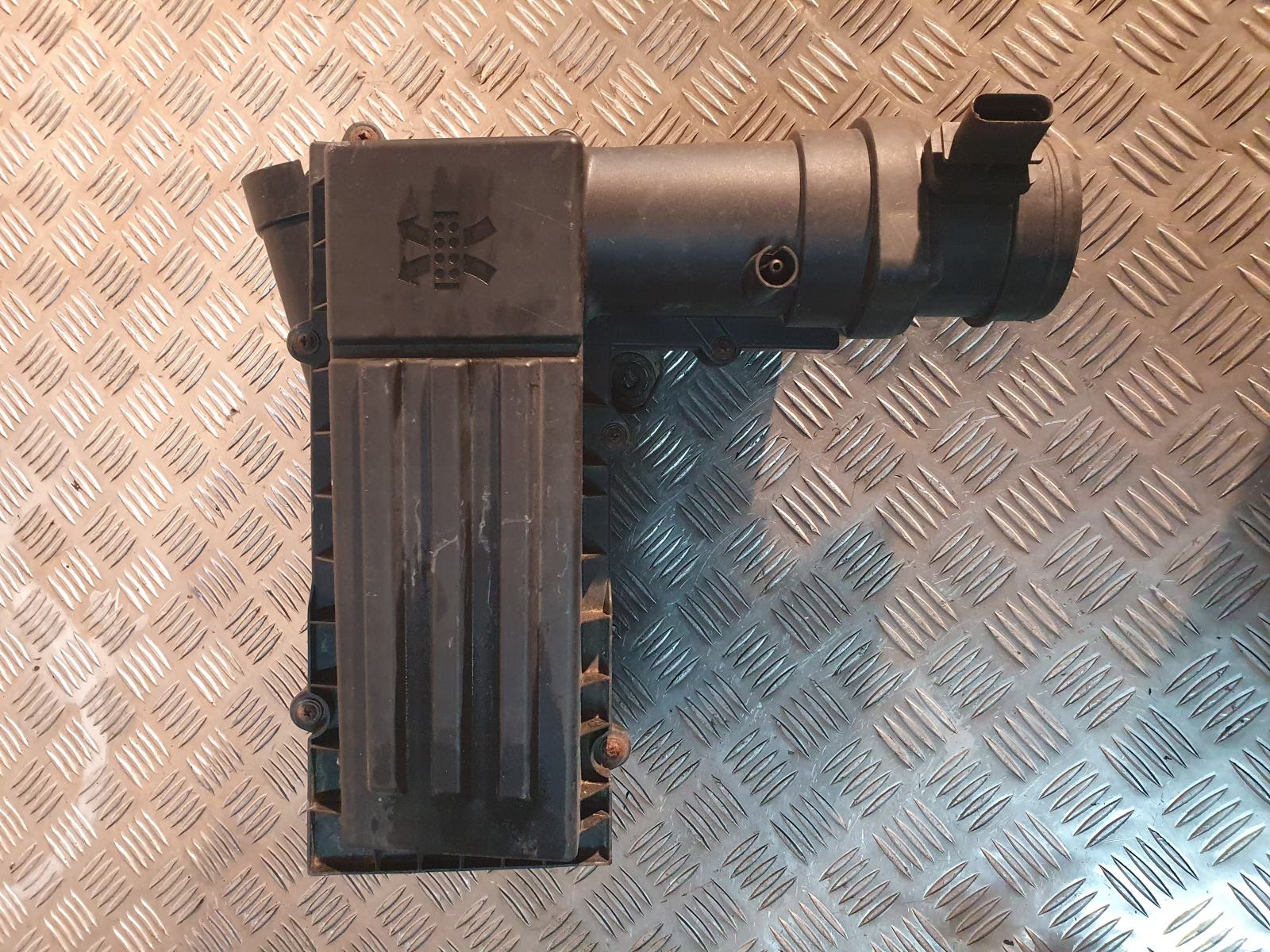 Kučište filtera zraka VW/Škoda/Audi/Seat 2.0 TDI 3C0129607AS