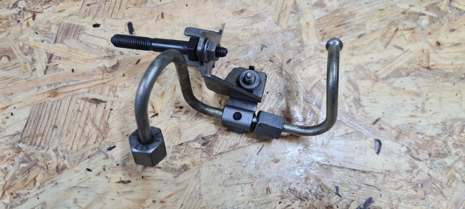 LAJTUNG RAMPE GORIVA – VISOKOTLAČNA CIJEV UBRIZGAVANJA od bosch pumpe,