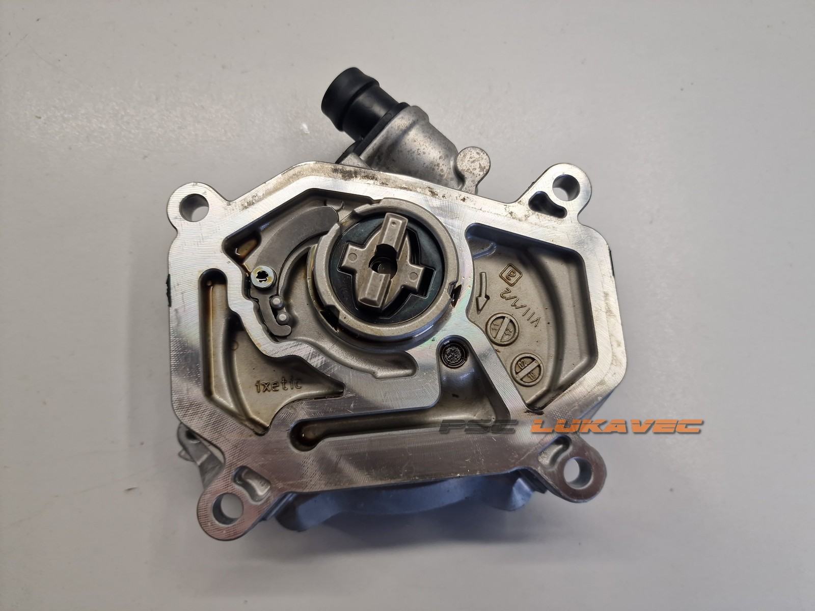 MERCEDES B KLASA W247 VAKUM PUMPA A2641800000