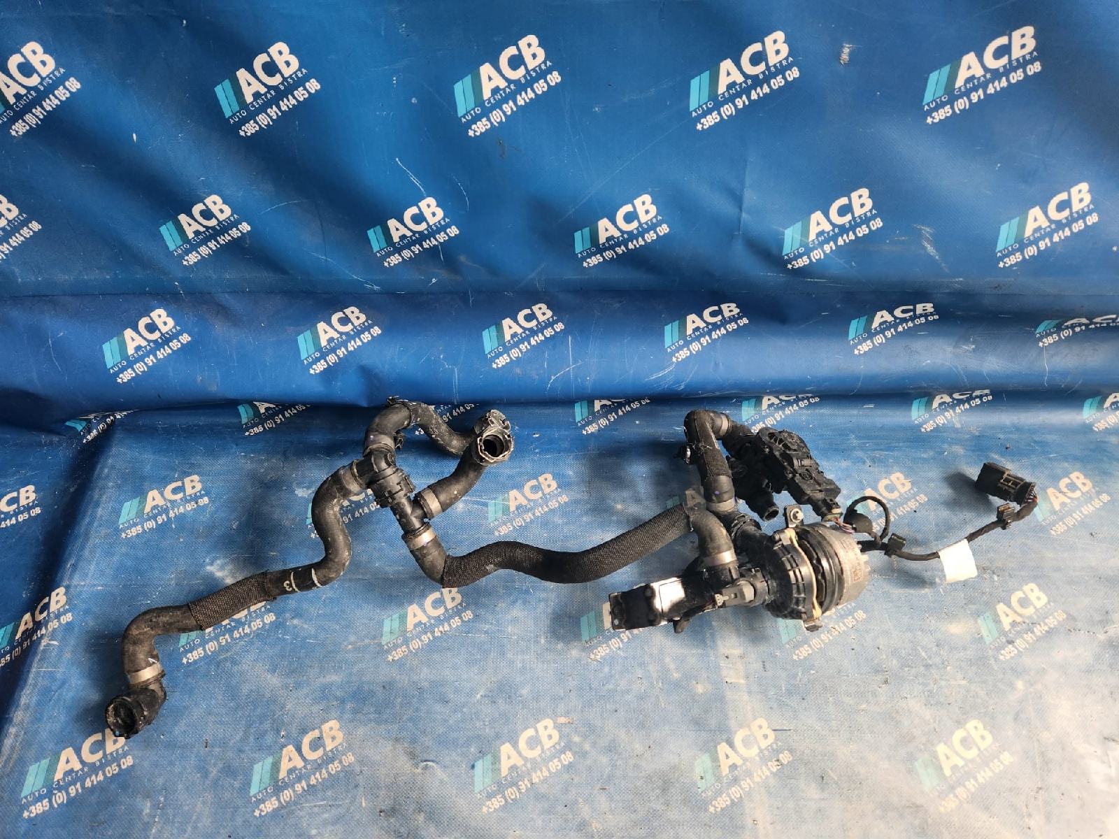 Mercedes-Benz GLE - Dodatna pumpa vode A0005006500