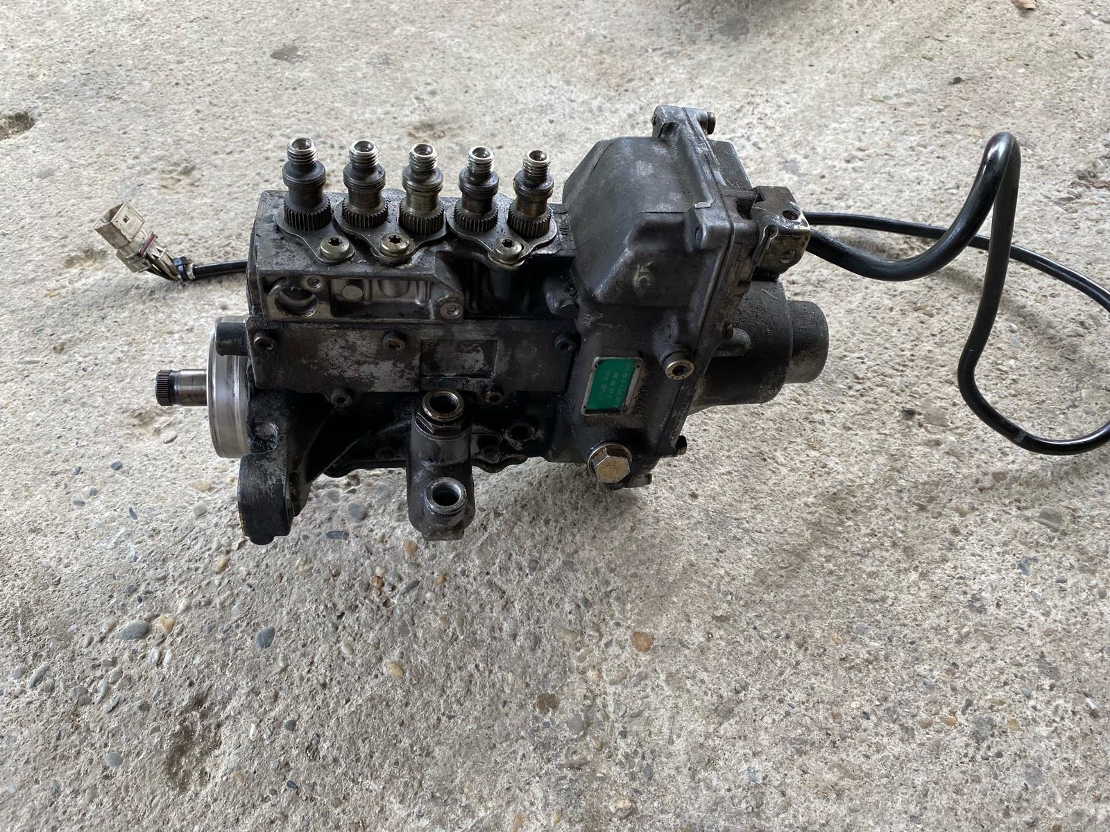 Mercedes Bosch pumpa om605 motor