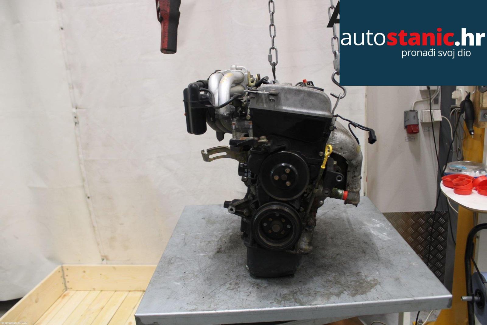 Motor MAZDA 323 Z5 1995-1998 Z50102300