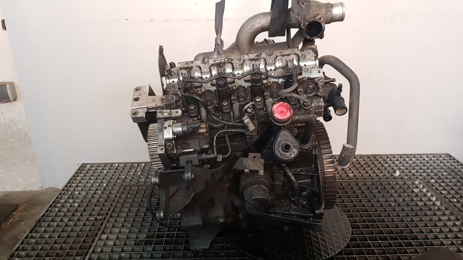 MOTOR OPEL VIVARO > 01-07 F9Q