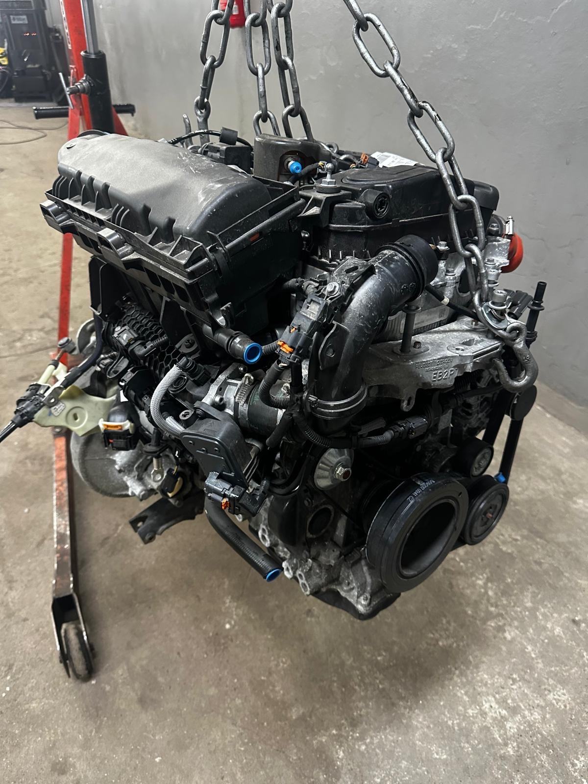 Motor PEUGEOT 2008 HNZ 1.2THP 110