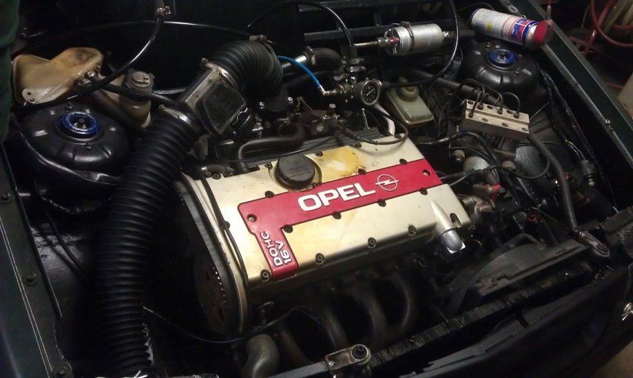 Opel 2.0 16 motor C20XE